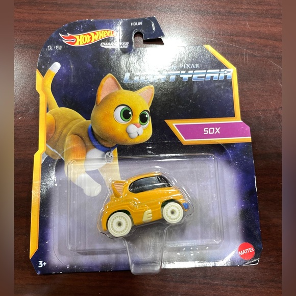 Hit Wheels | Toys | Hot Wheels Disney Pixar Lightyear Car Sox 64 ...